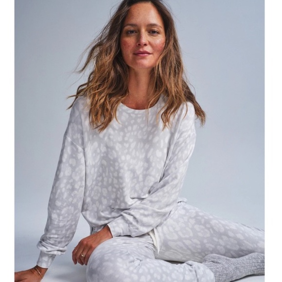 Soma | Intimates & Sleepwear | Soma Sunday Gray White Crew Neck Long ...